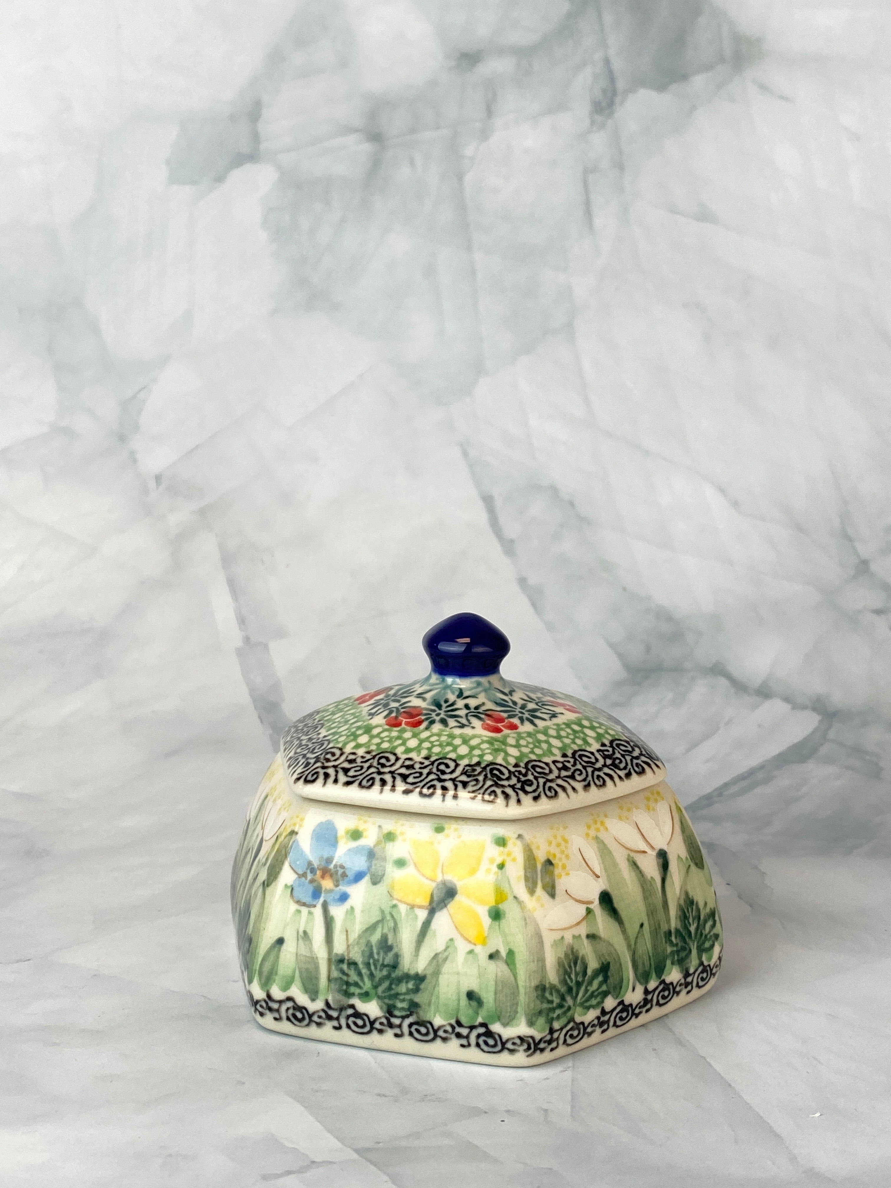 Unikat Trinket Box - Shape 32 - Pattern U5131 – Polish Pottery Westlake